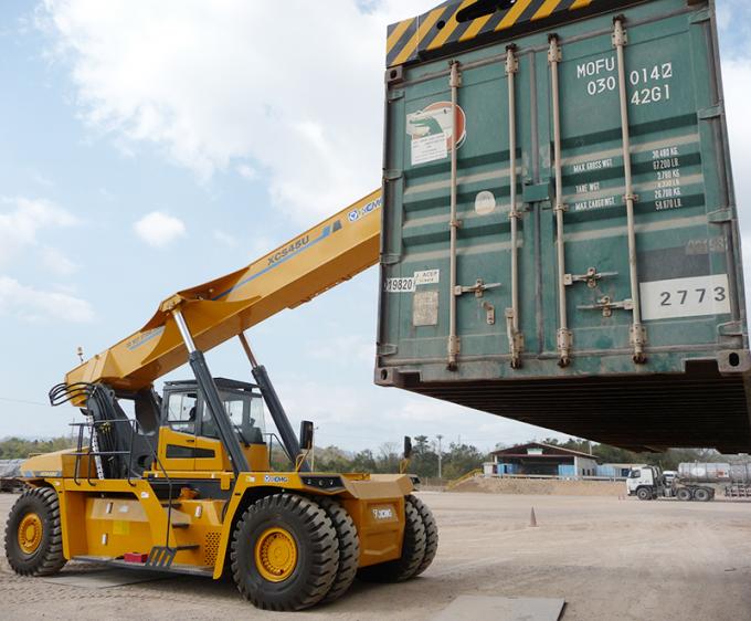 Diesel Engine 45 Ton Port Reach Stackers / Container Reach Stacker XCS45