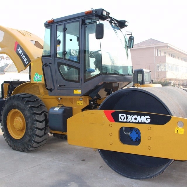 16t Earth Roller Compactor Machine / Yellow Road Maintenance Equipment
