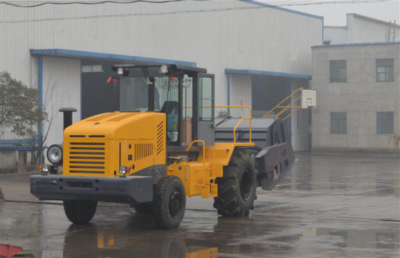 Road Soil Stabilizer Machine WB21 Yellow Color 269kw 400L Fule Tank