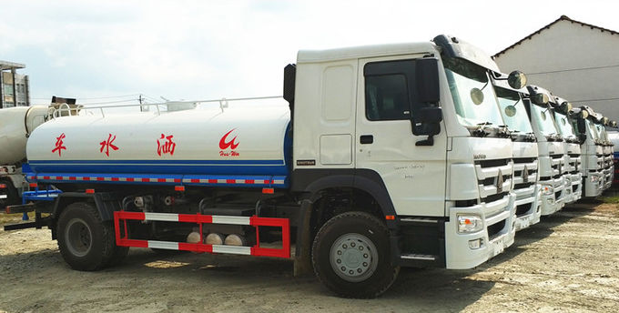 10000 Liters Fuel Oil Liquid Tanker Truck Howo 4x2 6 Wheels RHD / LHD 10000 Liters Fuel Oil Liquid Tanker Truck Howo 4x2 6 Wheels RHD / LHD